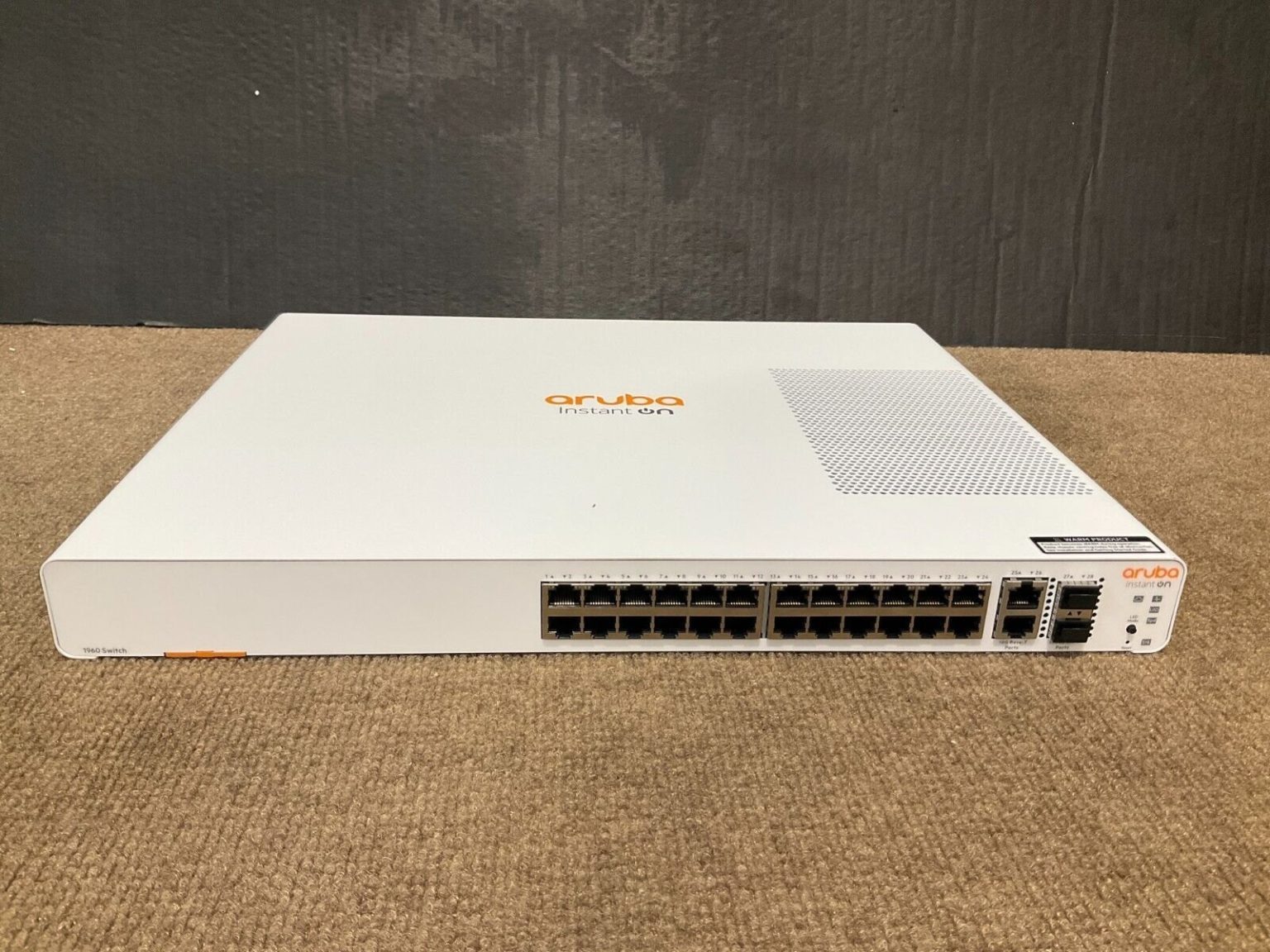 HPE Aruba ION 1960 24-Port Switch | 24x 1G RJ-45, 2x 10GBase-T, 2x 10G ...